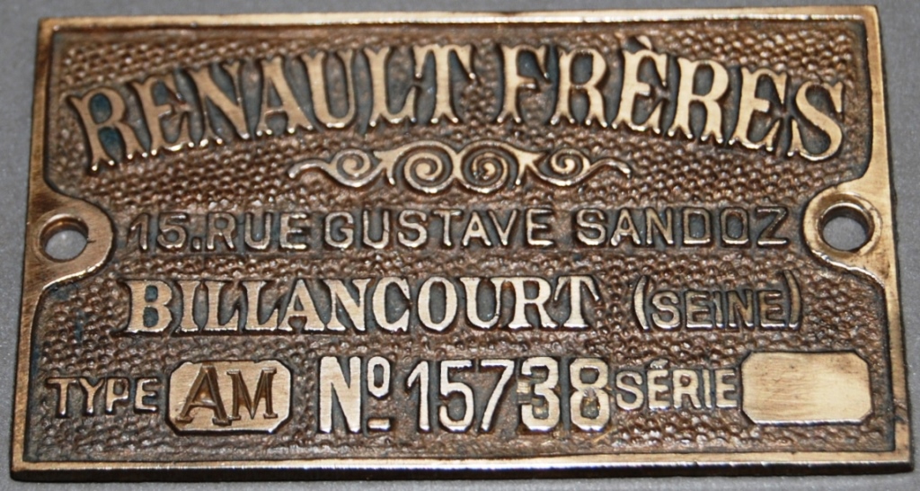 Les Renault d'avant guerre : Plaques constructeur "coulées"... et les autres