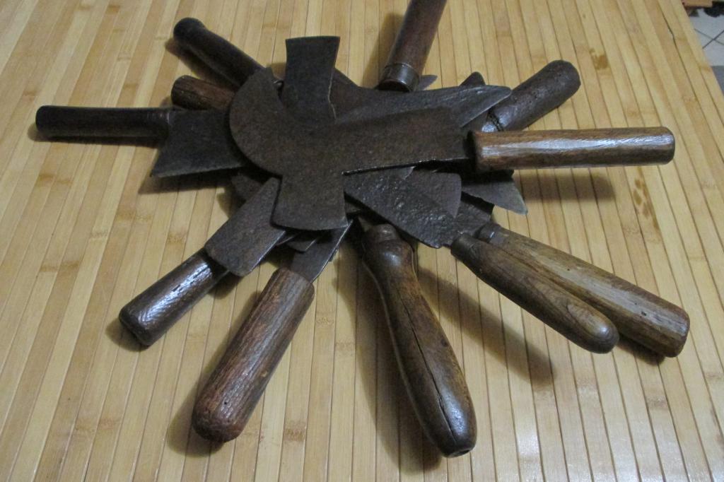 OUTILS ANCIENS - ART POPULAIRE :: serpes de wolf 59