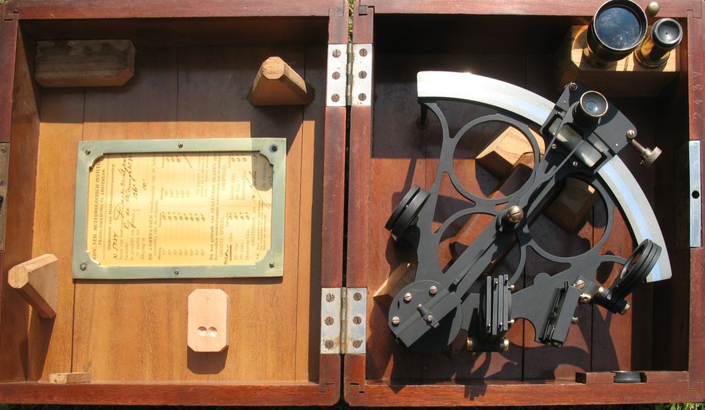 OUTILS ANCIENS - ART POPULAIRE : Octant et sextant
