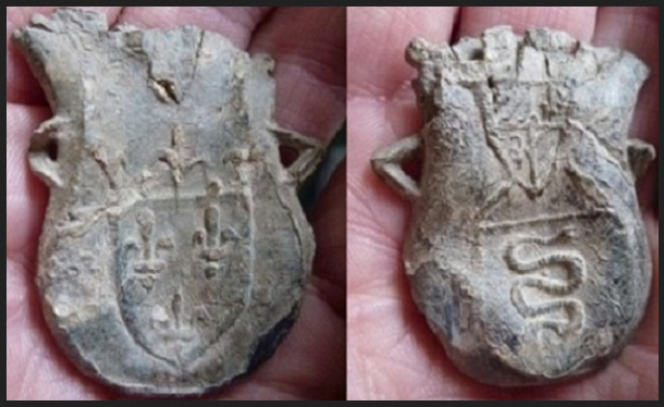 OUTILS ANCIENS - ART POPULAIRE : poids en plomb et autres objets en plomb