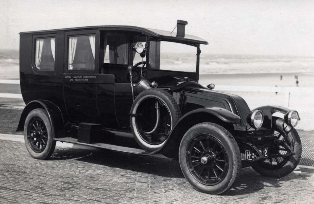 Les Renault d'avant guerre :: Ambulances photos anciennes