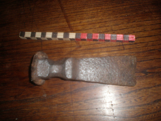 OUTILS ANCIENS - ART POPULAIRE : IDENTIFIÉ : tranche a chaud!