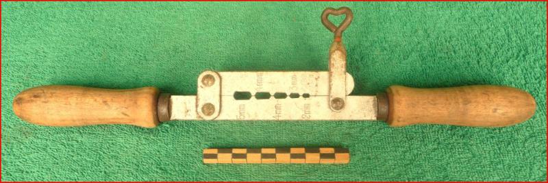 OUTILS ANCIENS - ART POPULAIRE :: Tourne a gauche pour rabouter en ...