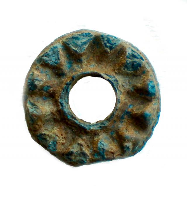 OUTILS ANCIENS - ART POPULAIRE : poids en plomb et autres objets en plomb