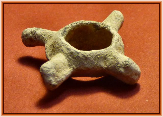 OUTILS ANCIENS - ART POPULAIRE : poids en plomb et autres objets en plomb