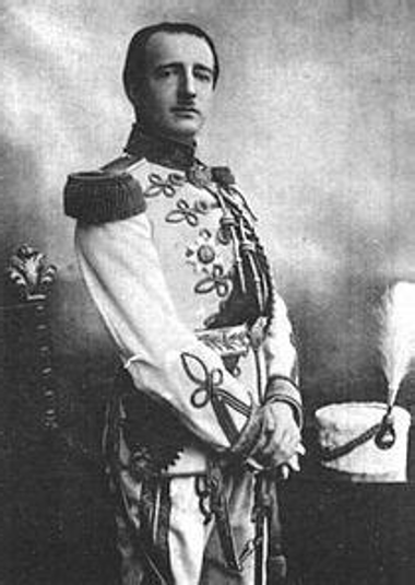 Les Aventures de Tintin : Muskar XII (Syldavie) est-il Zog Ier (Albanie ...