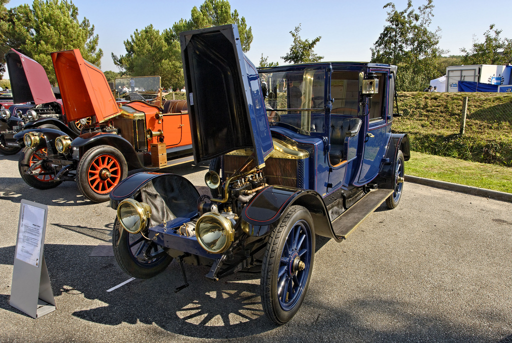Les Renault d'avant guerre : Type EF 45562 Landaulet, carrosserie Locke ...