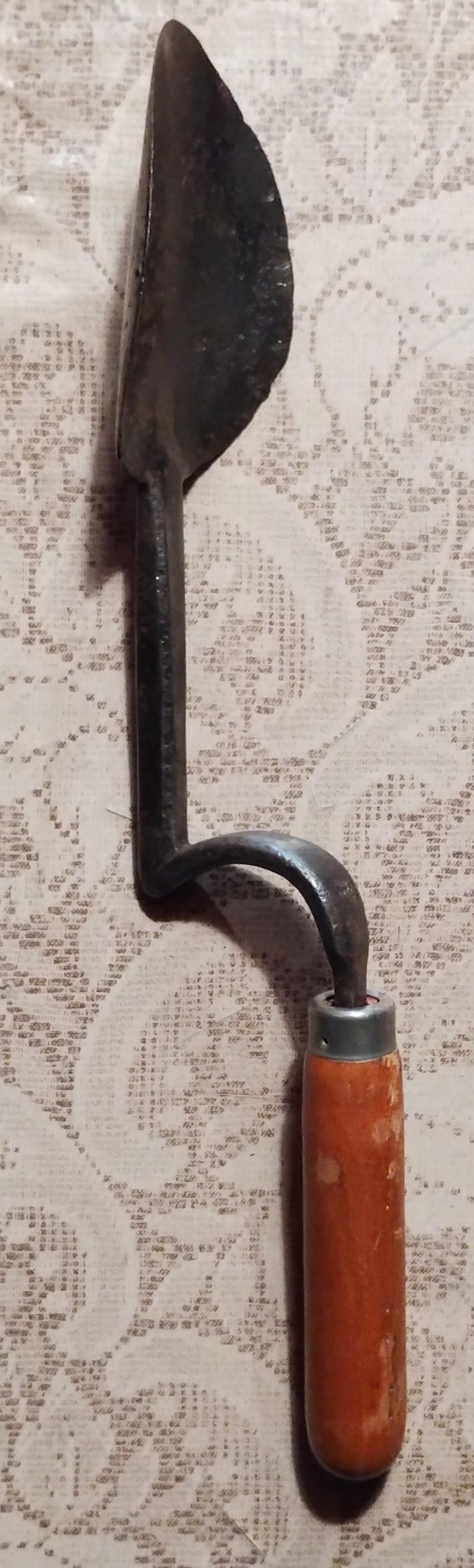 OUTILS ANCIENS - ART POPULAIRE :: Boutoir???