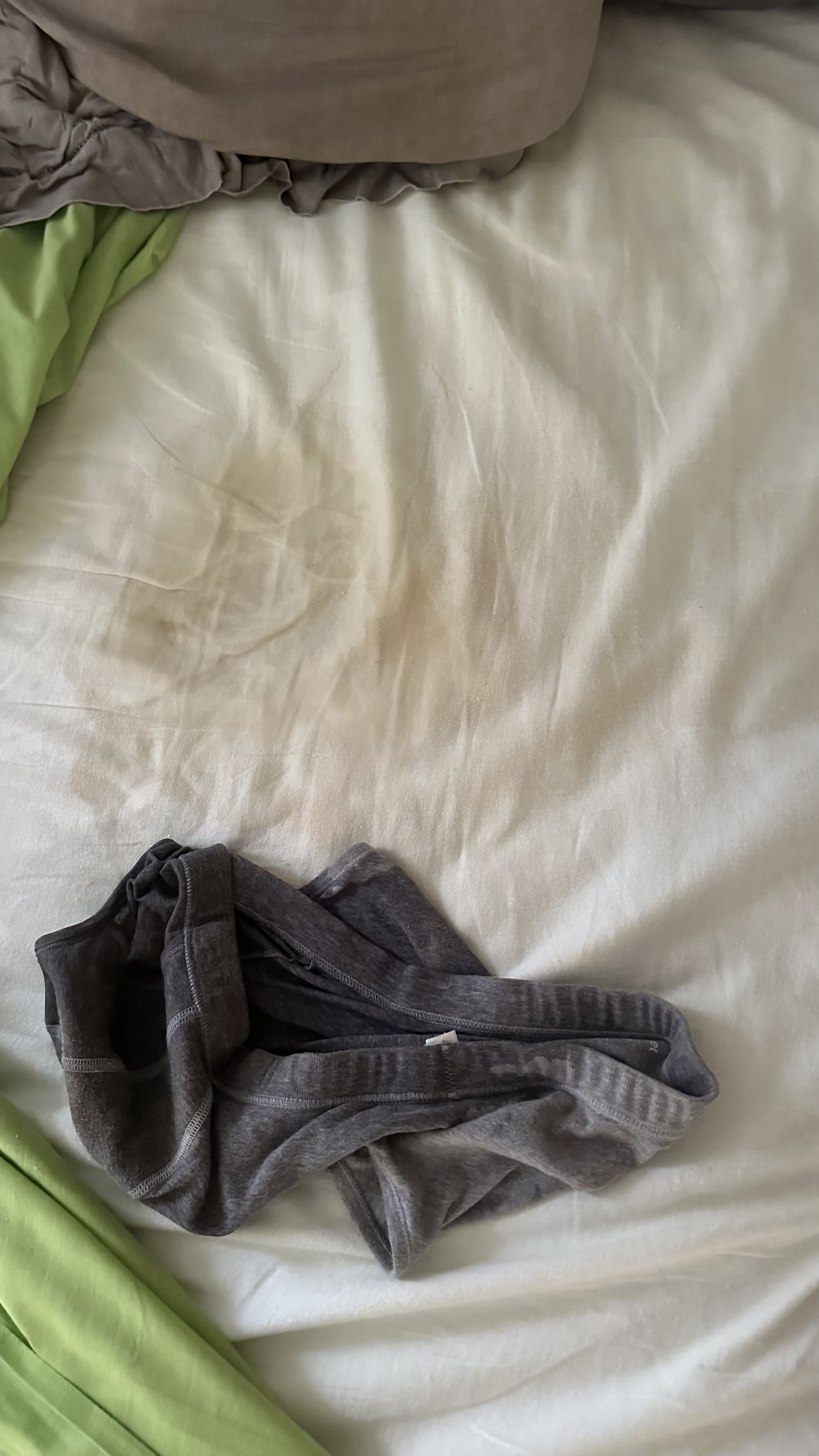 Forum caca culotte/caca couches : pipi au lit de cacadansmaculotte