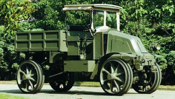 Les Renault d'avant guerre : EG 63654 Tracteur d’Artillerie - 1918