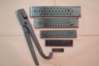 OUTILS ANCIENS - ART POPULAIRE :: étau de serrurier (collection michel ...